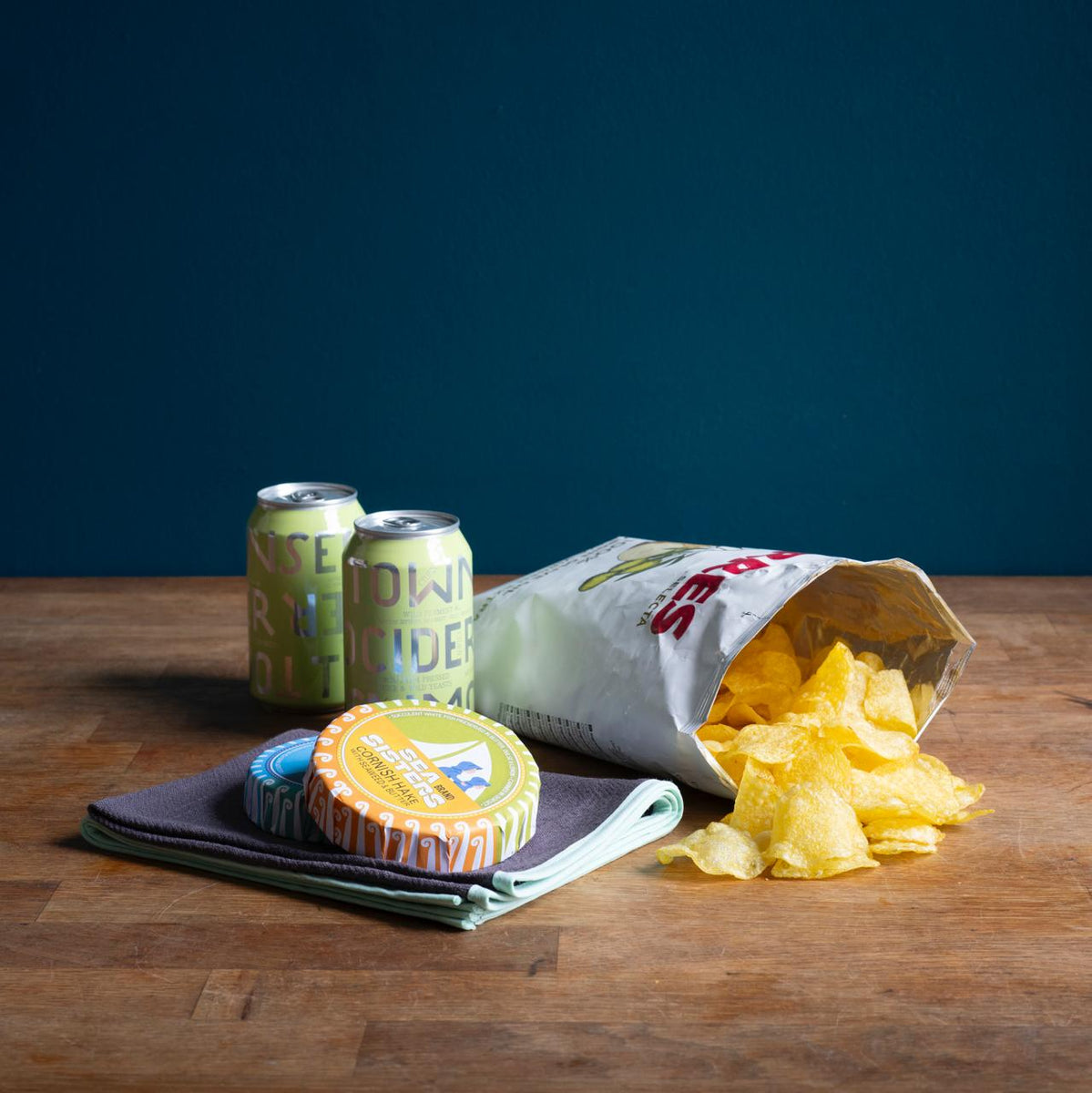 By the Seaside Hamper – Hackney Essentials